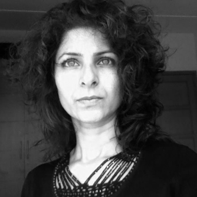 AN INTERVIEW WITH AARTI TIKOO SINGH - Dialogue Times